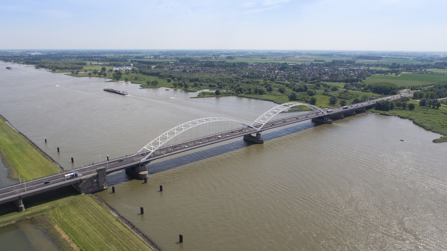 Hoogleraren: 'Merwedebrug op haar na ingestort'